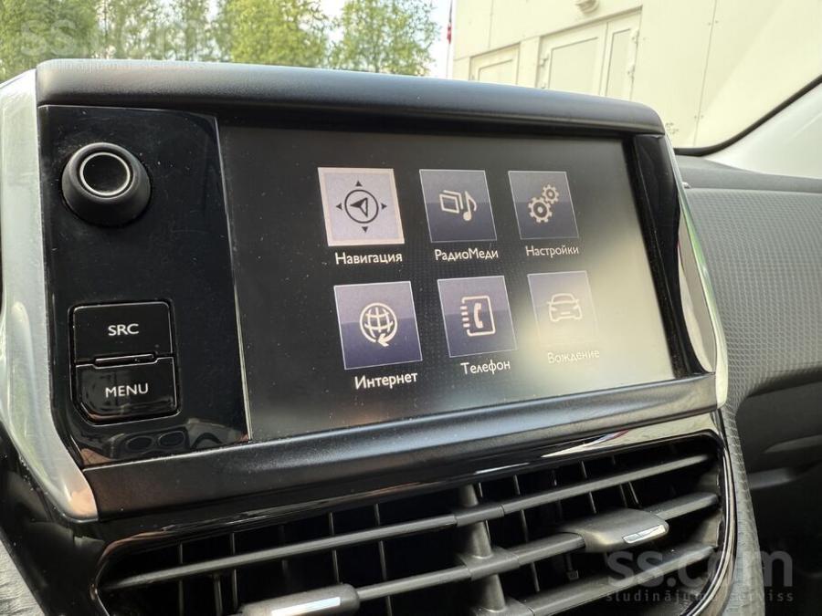 Grey Peugeot 2008 2016 in Riga, with an engine capacity of 1.60 L and mileage of 70 thousand km for 6790 €, photo 24 on AUTOMOTO.COM.LV