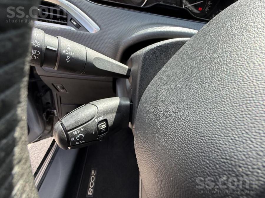 Grey Peugeot 2008 2016 in Riga, with an engine capacity of 1.60 L and mileage of 70 thousand km for 6790 €, photo 31 on AUTOMOTO.COM.LV