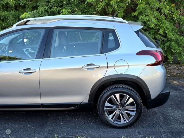 Grey Peugeot 2008 2016 in Siauliai, with an engine capacity of 1.20 L and mileage of 155 thousand km for 6200 €, photo 4 on AUTOMOTO.COM.LV
