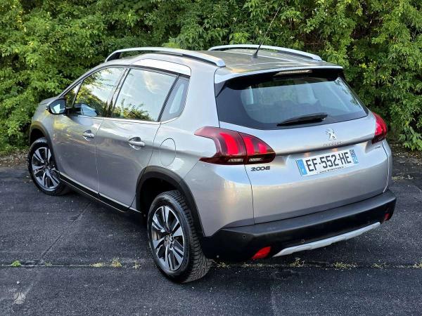 Grey Peugeot 2008 2016 in Siauliai, with an engine capacity of 1.20 L and mileage of 155 thousand km for 6200 €, photo 5 on AUTOMOTO.COM.LV