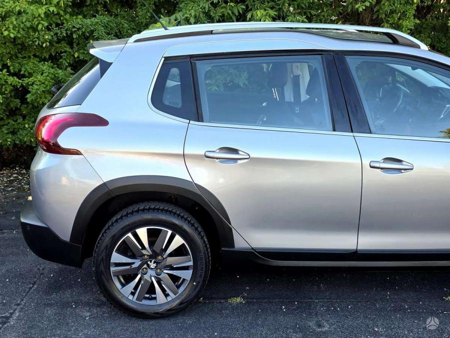 Grey Peugeot 2008 2016 in Siauliai, with an engine capacity of 1.20 L and mileage of 155 thousand km for 6200 €, photo 11 on AUTOMOTO.COM.LV