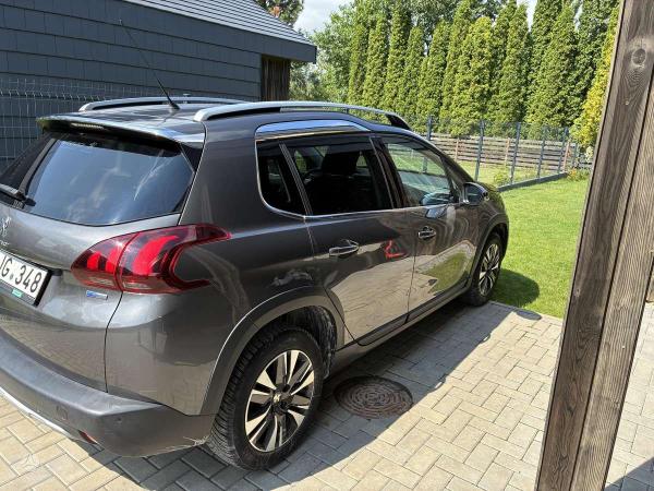 Pelēks Peugeot 2008 2016 Kauņa, ar dzinēja tilpumu 1.20 L un nobraukumu 125 tūkst. km par 5900 €, foto 1 vietnē AUTOMOTO.COM.LV
