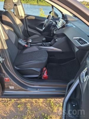 Pelēks Peugeot 2008 2016 Daugavpils, ar dzinēja tilpumu 1.60 L un nobraukumu 159 tūkst. km par 6750 €, foto 8 vietnē AUTOMOTO.COM.LV