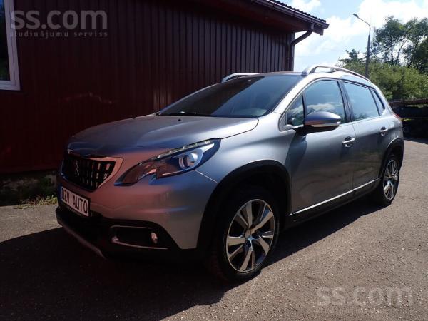 Peugeot 2008 2016 in Liepaja on AUTOMOTO.COM.LV Grey Peugeot 2008 2016 in Liepaja, with an engine capacity of 1.20 L and mileage of 131 thousand km for 7550 €, photo 5 on AUTOMOTO.COM.LV