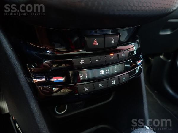 Grey Peugeot 2008 2016 in Liepaja, with an engine capacity of 1.20 L and mileage of 104 thousand km for 7550 €, photo 10 on AUTOMOTO.COM.LV