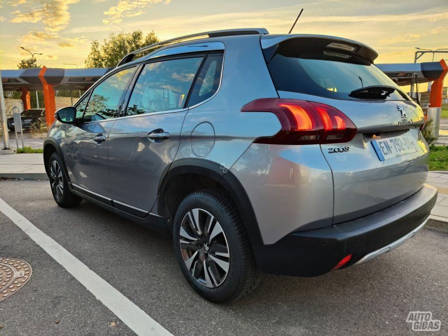 Grey Peugeot 2008 2017 in Vilnius, with an engine capacity of 1.20 L and mileage of 115 thousand km for 6350 €, photo 2 on AUTOMOTO.COM.LV