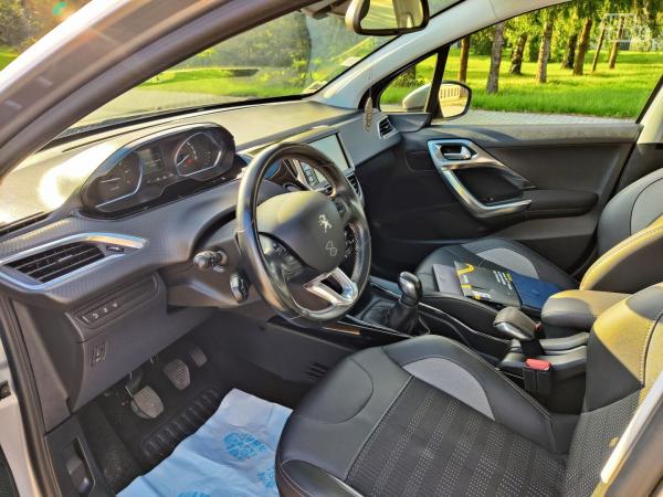 Grey Peugeot 2008 2017 in Vilnius, with an engine capacity of 1.20 L and mileage of 115 thousand km for 6350 €, photo 10 on AUTOMOTO.COM.LV