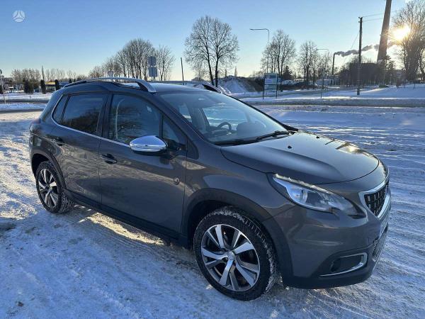 Grey Peugeot 2008 2017 in Taurage, with an engine capacity of 1.20 L and mileage of 150 thousand km for 5900 €, photo 3 on AUTOMOTO.COM.LV