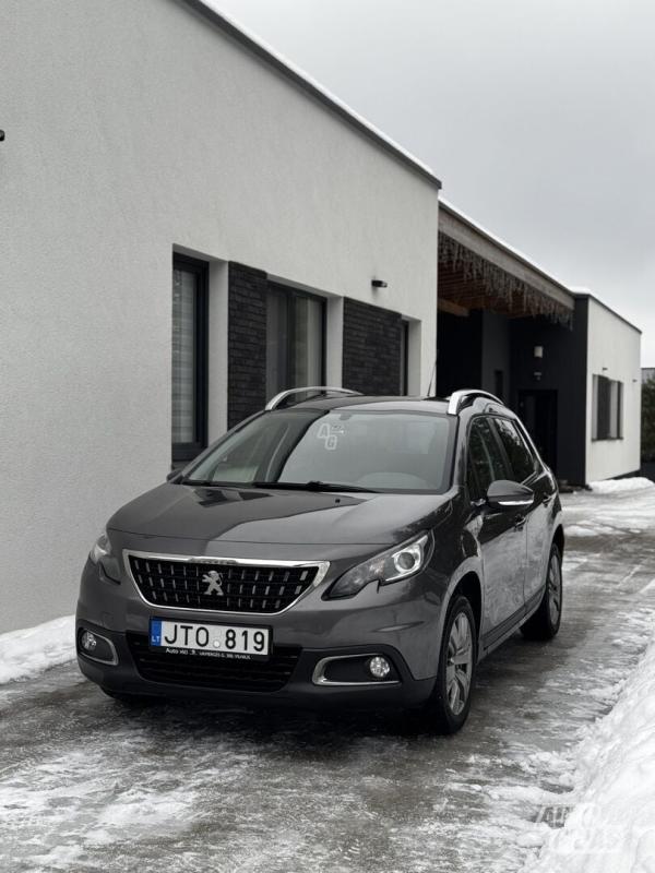 Pelēks Peugeot 2008 2017 Viļņa, ar dzinēja tilpumu 1.20 L un nobraukumu 85 tūkst. km par 7500 €, foto 2 vietnē AUTOMOTO.COM.LV