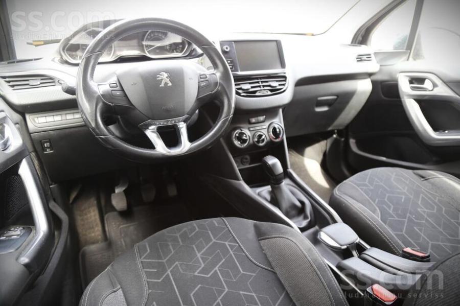 Pelēks Peugeot 2008 2017 Rīga, ar dzinēja tilpumu 1.20 L un nobraukumu 145 tūkst. km par 6495 €, foto 8 vietnē AUTOMOTO.COM.LV