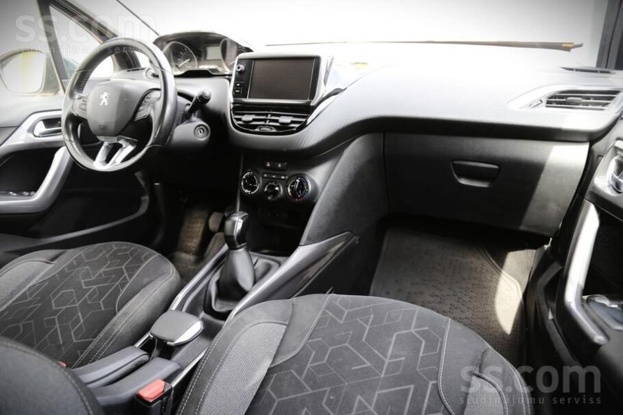 Pelēks Peugeot 2008 2017 Rīga, ar dzinēja tilpumu 1.20 L un nobraukumu 145 tūkst. km par 6495 €, foto 10 vietnē AUTOMOTO.COM.LV