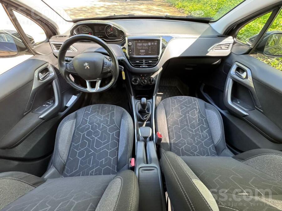 Pelēks Peugeot 2008 2017 Rīga, ar dzinēja tilpumu 1.20 L un nobraukumu 0 tūkst. km par 6490 €, foto 11 vietnē AUTOMOTO.COM.LV