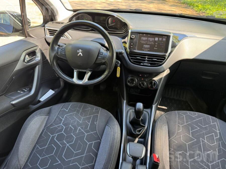 Pelēks Peugeot 2008 2017 Rīga, ar dzinēja tilpumu 1.20 L un nobraukumu 0 tūkst. km par 6490 €, foto 12 vietnē AUTOMOTO.COM.LV