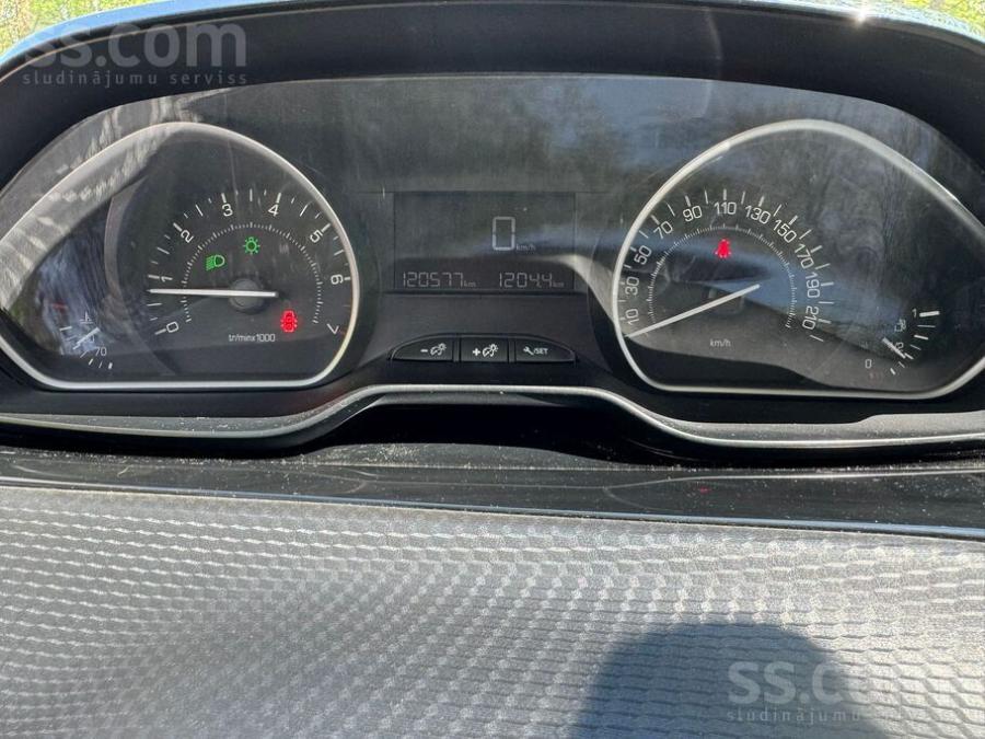 Pelēks Peugeot 2008 2017 Rīga, ar dzinēja tilpumu 1.20 L un nobraukumu 0 tūkst. km par 6490 €, foto 14 vietnē AUTOMOTO.COM.LV