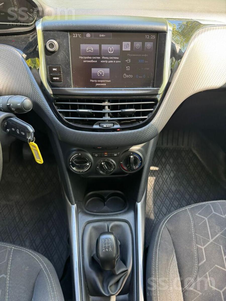 Pelēks Peugeot 2008 2017 Rīga, ar dzinēja tilpumu 1.20 L un nobraukumu 0 tūkst. km par 6490 €, foto 18 vietnē AUTOMOTO.COM.LV
