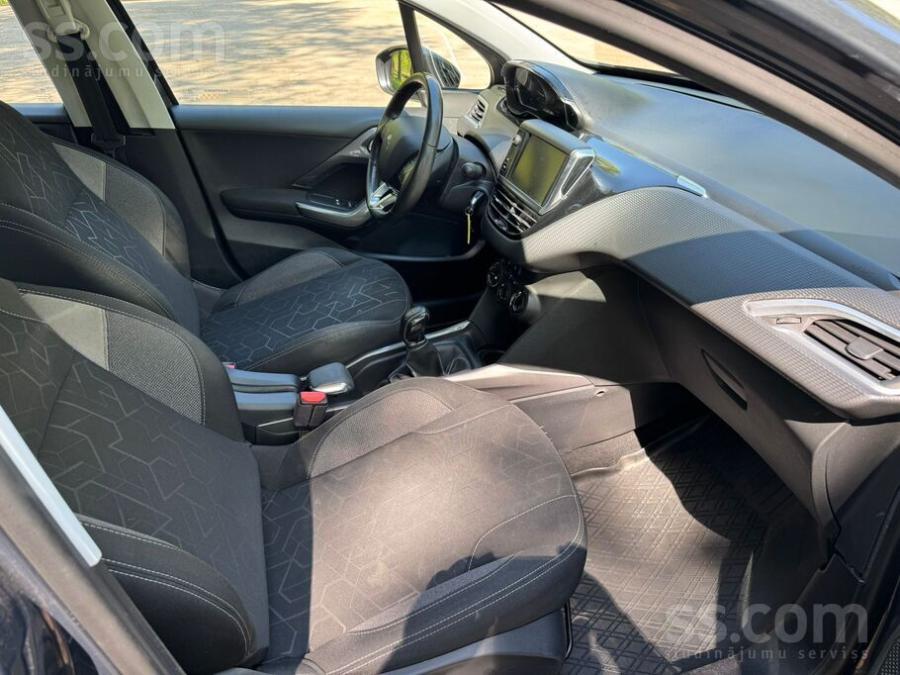 Pelēks Peugeot 2008 2017 Rīga, ar dzinēja tilpumu 1.20 L un nobraukumu 0 tūkst. km par 6490 €, foto 22 vietnē AUTOMOTO.COM.LV