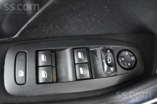 Pelēks Peugeot 2008 2017 Talsi, ar dzinēja tilpumu 1.60 L un nobraukumu 148 tūkst. km par 6200 €, foto 10 vietnē AUTOMOTO.COM.LV