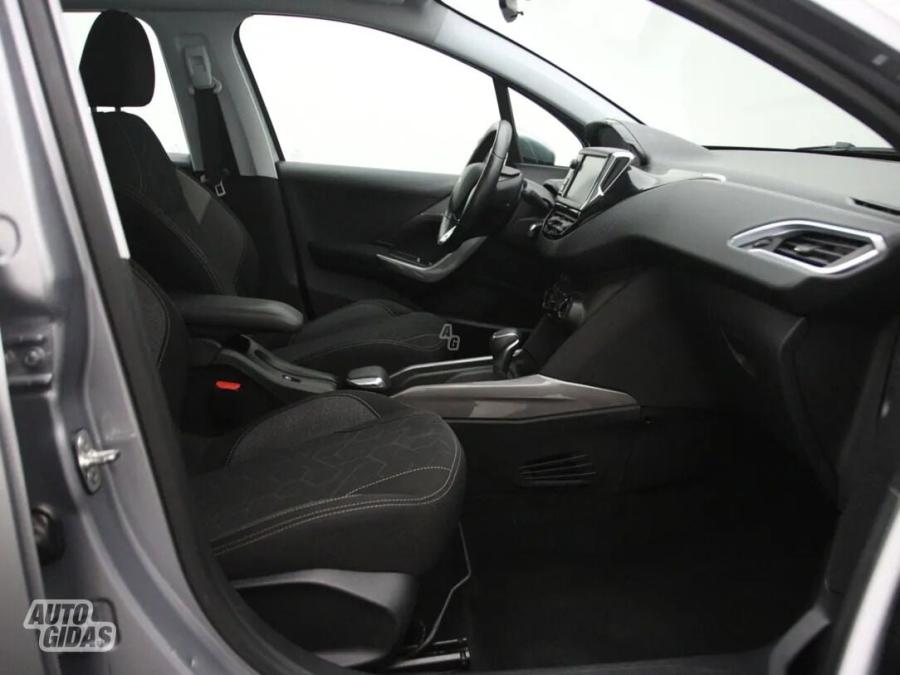 Grey Peugeot 2008 2017 in Vilnius, with an engine capacity of 1.20 L and mileage of 142 thousand km for 8099 €, photo 15 on AUTOMOTO.COM.LV