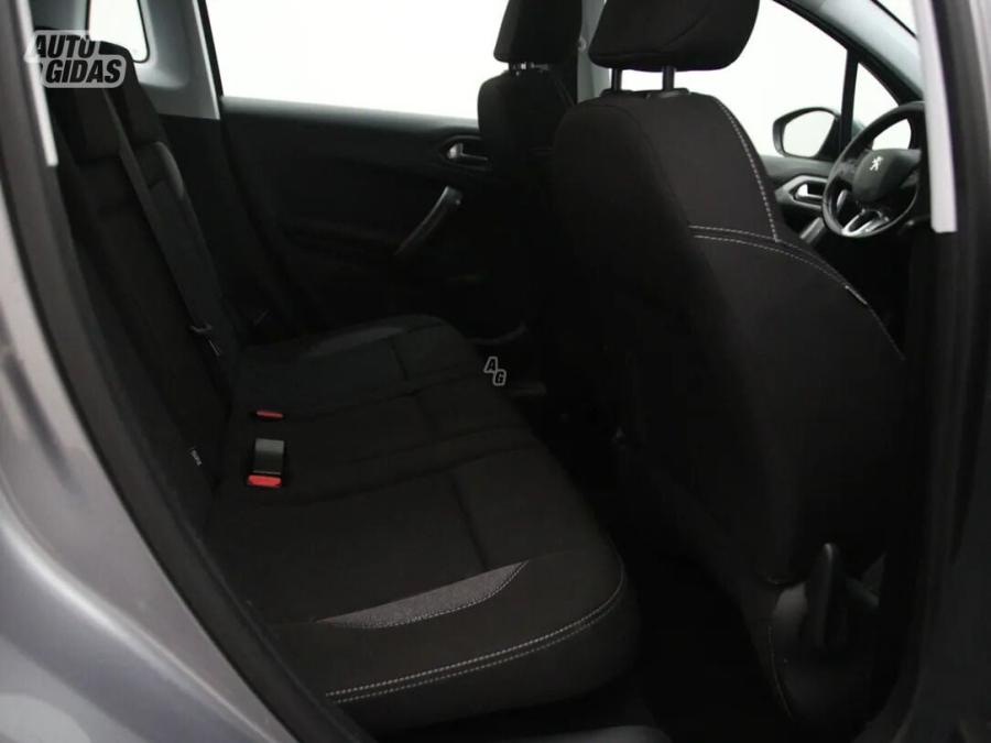 Grey Peugeot 2008 2017 in Vilnius, with an engine capacity of 1.20 L and mileage of 142 thousand km for 8099 €, photo 16 on AUTOMOTO.COM.LV