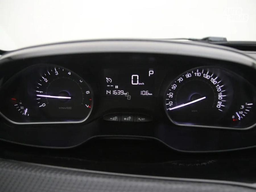 Grey Peugeot 2008 2017 in Vilnius, with an engine capacity of 1.20 L and mileage of 142 thousand km for 8099 €, photo 20 on AUTOMOTO.COM.LV