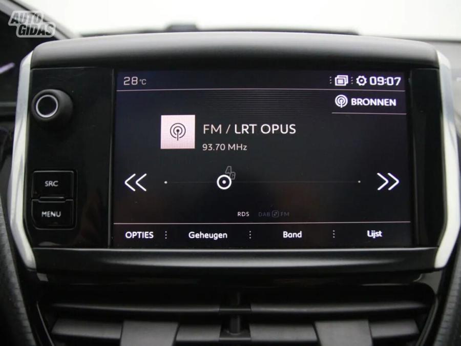 Grey Peugeot 2008 2017 in Vilnius, with an engine capacity of 1.20 L and mileage of 142 thousand km for 8099 €, photo 23 on AUTOMOTO.COM.LV