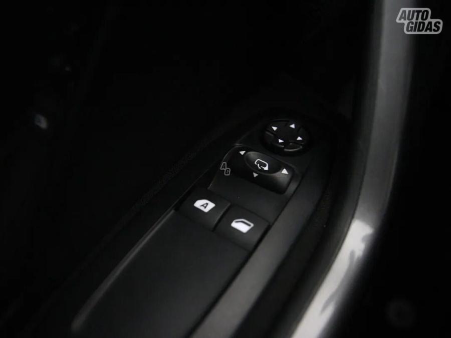 Grey Peugeot 2008 2017 in Vilnius, with an engine capacity of 1.20 L and mileage of 142 thousand km for 8099 €, photo 27 on AUTOMOTO.COM.LV