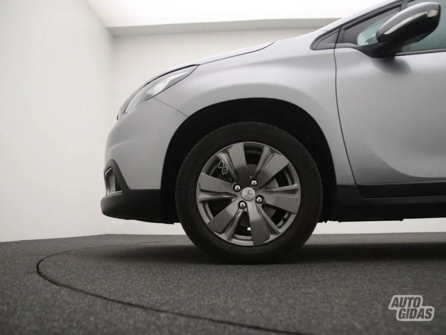 Grey Peugeot 2008 2017 in Vilnius, with an engine capacity of 1.20 L and mileage of 142 thousand km for 8099 €, photo 28 on AUTOMOTO.COM.LV