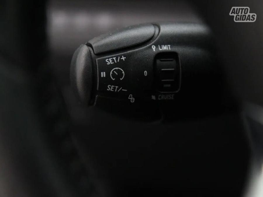 Grey Peugeot 2008 2017 in Vilnius, with an engine capacity of 1.20 L and mileage of 142 thousand km for 8099 €, photo 30 on AUTOMOTO.COM.LV