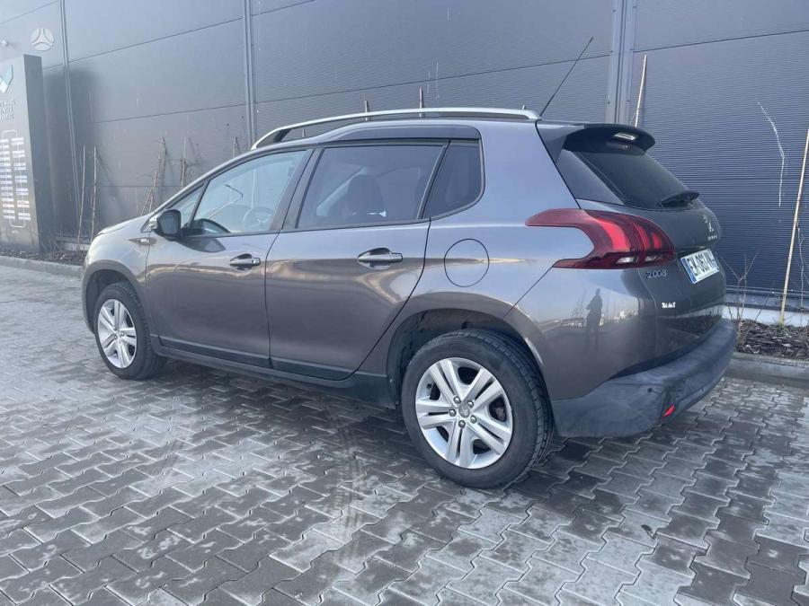 Pelēks Peugeot 2008 2017 Viļņa, ar dzinēja tilpumu 1.20 L un nobraukumu 128 tūkst. km par 4790 €, foto 4 vietnē AUTOMOTO.COM.LV