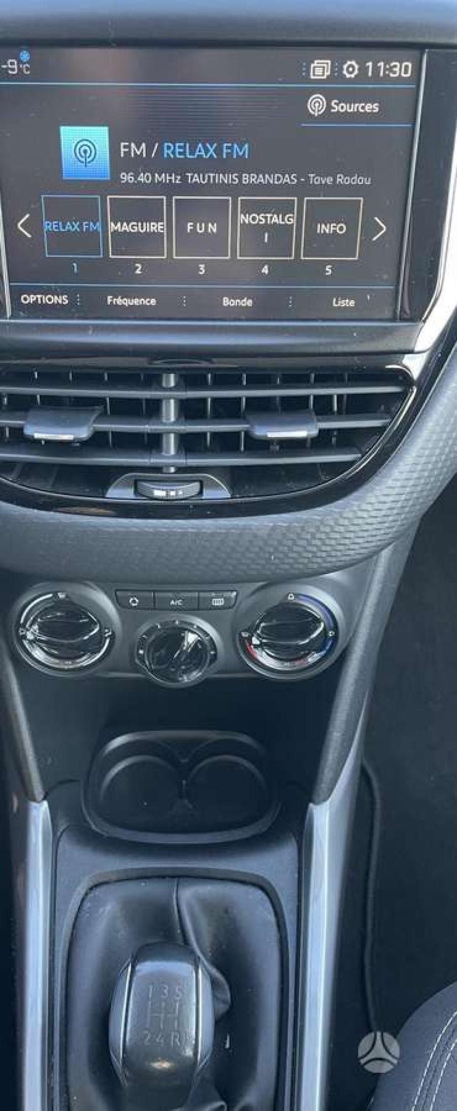 Pelēks Peugeot 2008 2017 Viļņa, ar dzinēja tilpumu 1.20 L un nobraukumu 128 tūkst. km par 4790 €, foto 10 vietnē AUTOMOTO.COM.LV