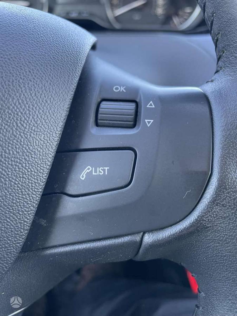 Pelēks Peugeot 2008 2017 Viļņa, ar dzinēja tilpumu 1.20 L un nobraukumu 128 tūkst. km par 4790 €, foto 15 vietnē AUTOMOTO.COM.LV