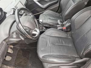 Grey Peugeot 2008 2017 in Taurage, with an engine capacity of 1.56 L and mileage of 168 thousand km for 5999 €, photo 10 on AUTOMOTO.COM.LV