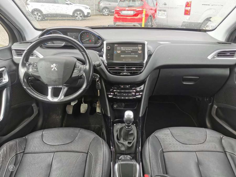 Grey Peugeot 2008 2017 in Taurage, with an engine capacity of 1.56 L and mileage of 168 thousand km for 5999 €, photo 12 on AUTOMOTO.COM.LV