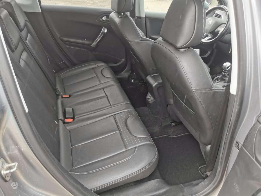 Grey Peugeot 2008 2017 in Taurage, with an engine capacity of 1.56 L and mileage of 168 thousand km for 5999 €, photo 14 on AUTOMOTO.COM.LV