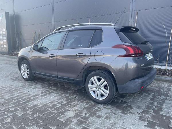 Grey Peugeot 2008 2017 in Vilnius, with an engine capacity of 1.20 L and mileage of 128 thousand km for 4650 €, photo 3 on AUTOMOTO.COM.LV