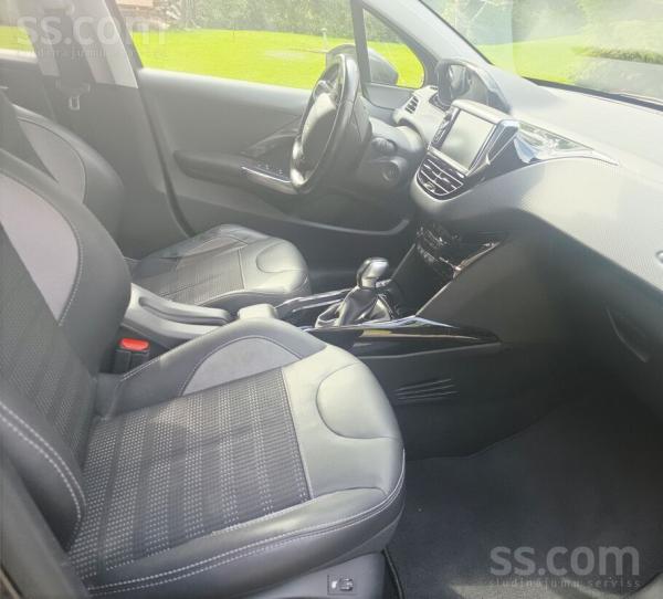 Peugeot 2008 2017 Rīga vietnē Pelēks Peugeot 2008 2017 Rīga, ar dzinēja tilpumu 1.60 L un nobraukumu 153 tūkst. km par 6000 €, foto 8 vietnē AUTOMOTO.COM.LV