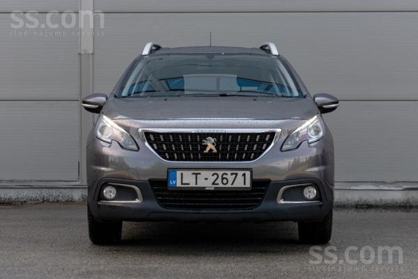 Grey Peugeot 2008 2018 in Riga, with an engine capacity of 1.20 L and mileage of 0 thousand km for 10500 €, photo 2 on AUTOMOTO.COM.LV