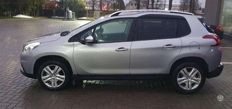 Pelēks Peugeot 2008 2018 Tauragė, ar dzinēja tilpumu 1.20 L un nobraukumu 167 tūkst. km par 5650 €, foto 5 vietnē AUTOMOTO.COM.LV