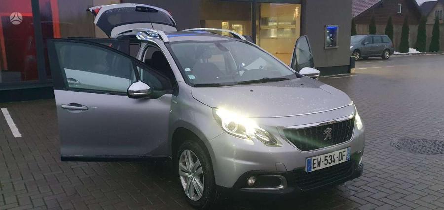 Pelēks Peugeot 2008 2018 Tauragė, ar dzinēja tilpumu 1.20 L un nobraukumu 167 tūkst. km par 5650 €, foto 9 vietnē AUTOMOTO.COM.LV