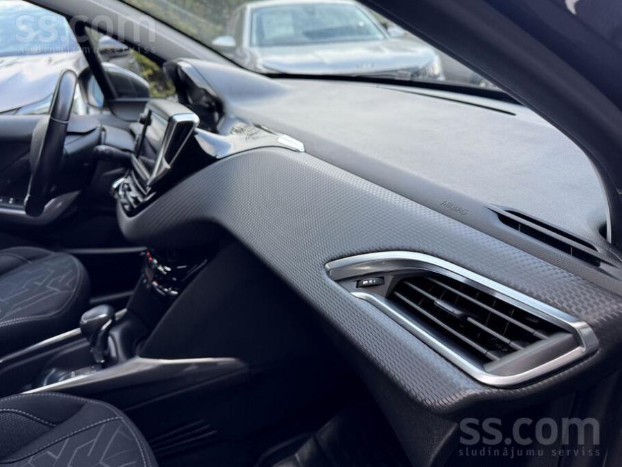 Pelēks Peugeot 2008 2018 Rīga, ar dzinēja tilpumu 1.20 L un nobraukumu 159 tūkst. km par 7800 €, foto 14 vietnē AUTOMOTO.COM.LV