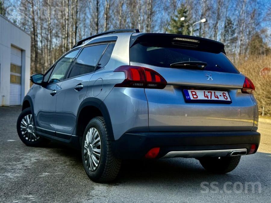 Grey Peugeot 2008 2018 in Riga, with an engine capacity of 1.20 L and mileage of 0 thousand km for 6700 €, photo 4 on AUTOMOTO.COM.LV