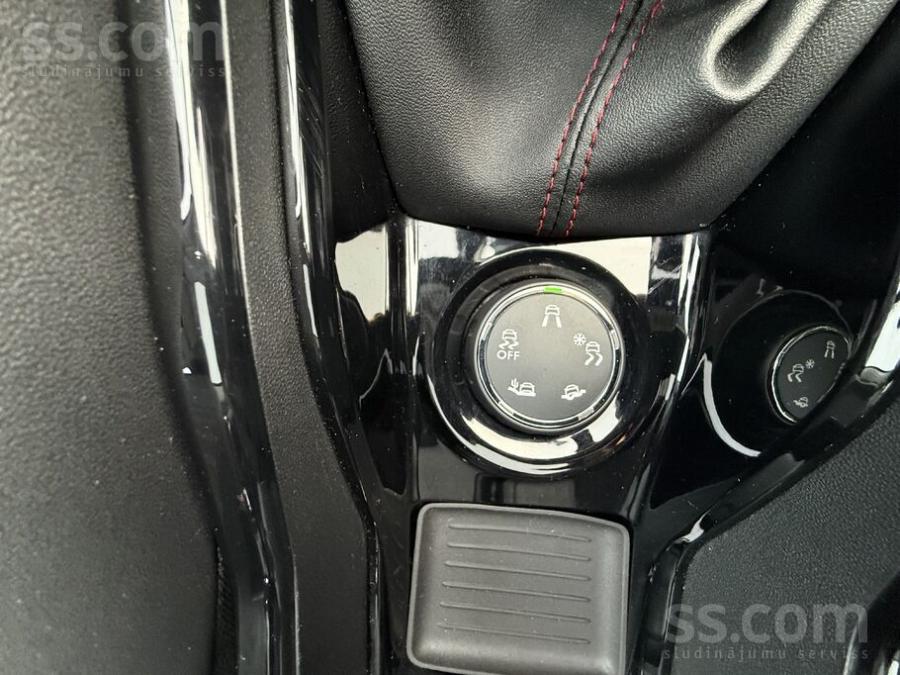 Grey Peugeot 2008 2018 in Riga, with an engine capacity of 1.20 L and mileage of 0 thousand km for 6700 €, photo 18 on AUTOMOTO.COM.LV
