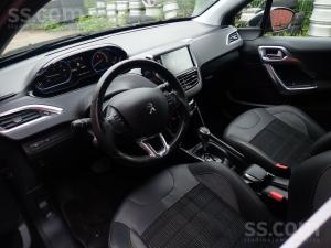 Pelēks Peugeot 2008 2018 Liepāja, ar dzinēja tilpumu 1.20 L un nobraukumu 104 tūkst. km par 9850 €, foto 7 vietnē AUTOMOTO.COM.LV