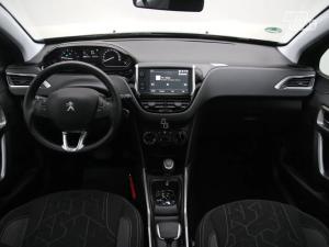 Grey Peugeot 2008 2018 in Vilnius, with an engine capacity of 1.20 L and mileage of 81 thousand km for 9199 €, photo 3 on AUTOMOTO.COM.LV