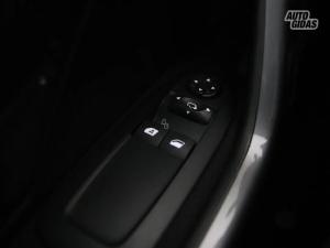 Grey Peugeot 2008 2018 in Vilnius, with an engine capacity of 1.20 L and mileage of 81 thousand km for 9199 €, photo 27 on AUTOMOTO.COM.LV