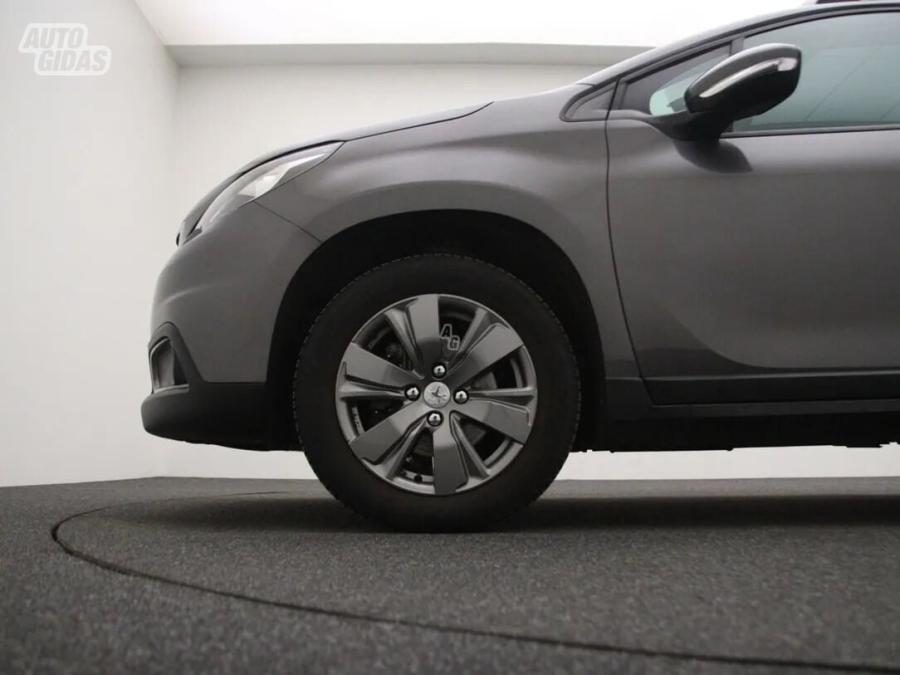 Grey Peugeot 2008 2018 in Vilnius, with an engine capacity of 1.20 L and mileage of 81 thousand km for 9199 €, photo 28 on AUTOMOTO.COM.LV