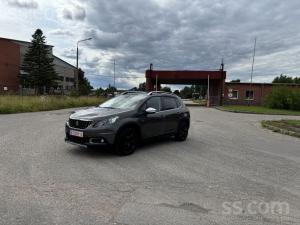 Grey Peugeot 2008 2018 in Cesis, with an engine capacity of 1.20 L and mileage of 0 thousand km for 7700 €, photo 4 on AUTOMOTO.COM.LV