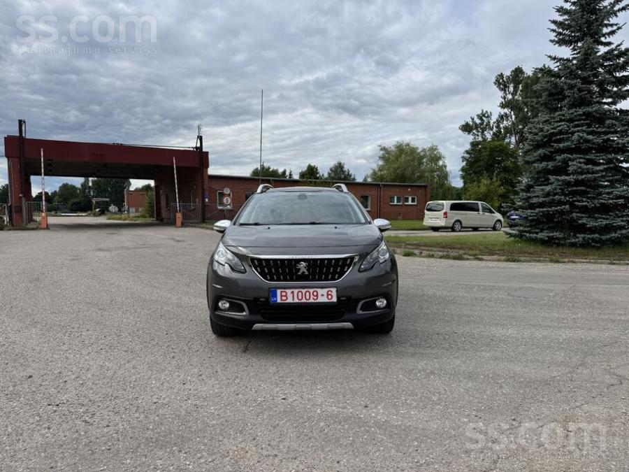Grey Peugeot 2008 2018 in Cesis, with an engine capacity of 1.20 L and mileage of 0 thousand km for 7700 €, photo 5 on AUTOMOTO.COM.LV