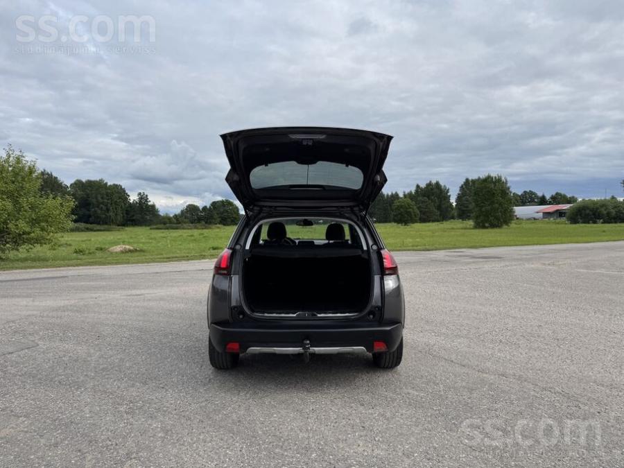 Grey Peugeot 2008 2018 in Cesis, with an engine capacity of 1.20 L and mileage of 0 thousand km for 7700 €, photo 12 on AUTOMOTO.COM.LV