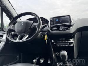 Grey Peugeot 2008 2018 in Cesis, with an engine capacity of 1.20 L and mileage of 0 thousand km for 7700 €, photo 20 on AUTOMOTO.COM.LV
